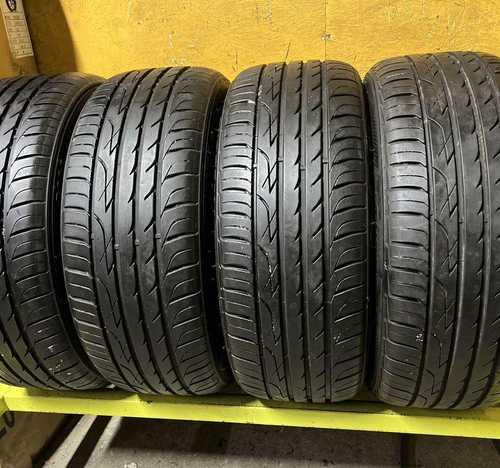 Three-A P606 225/50 R17