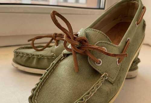 Топсайдеры sperry