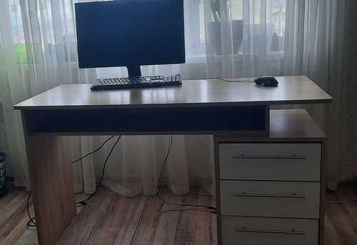 Компьютерный стол/ письменный стол