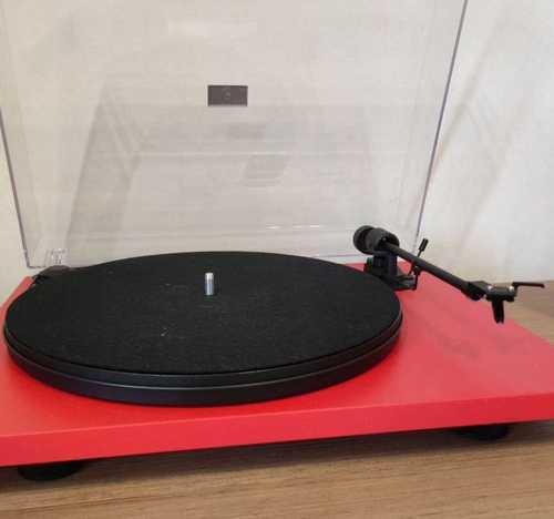 Проигрыватель винила Pro-ject Primary E