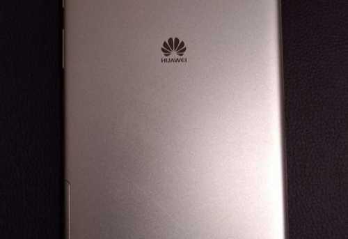 Планшет Huawei без трещен с новым защитным стеклом