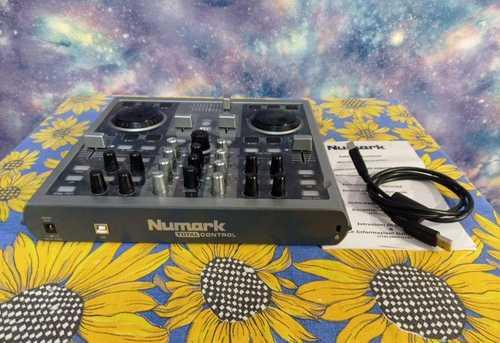 Midi контроллер DJ. Numark Total Control