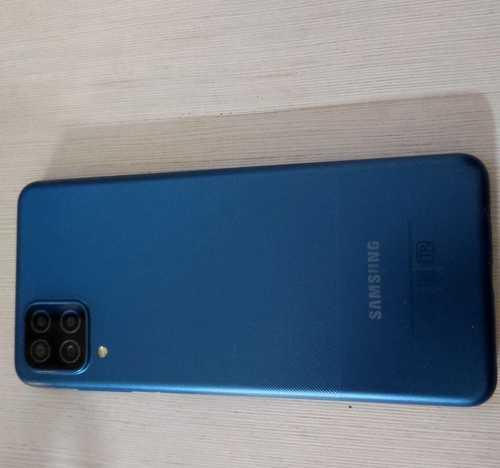 Samsung Galaxy A12, 4/32 ГБ