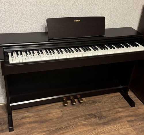 Yamaha YDP-144R Цифровое пианино