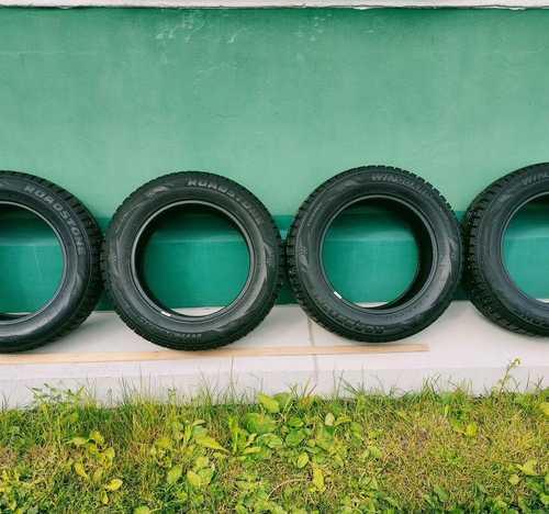 Roadstone Winguard WinSpike 215/60 R16 99T