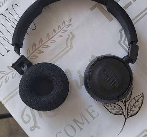 Беспроводные наушники jbl