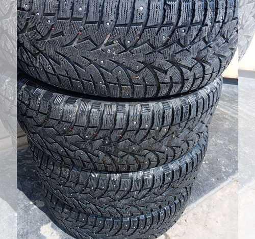 Toyo Observe G3-Ice 275/60 R20