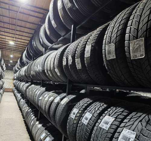 Pirelli Scorpion Winter 215/65 R17 99H