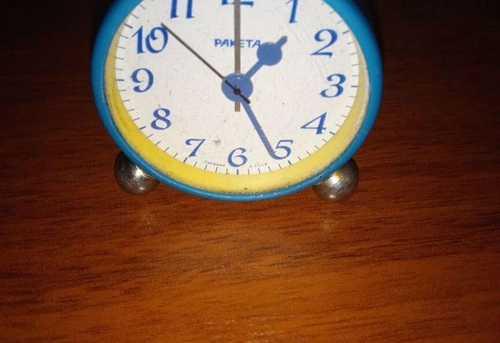 Часы будильник СССР ракета