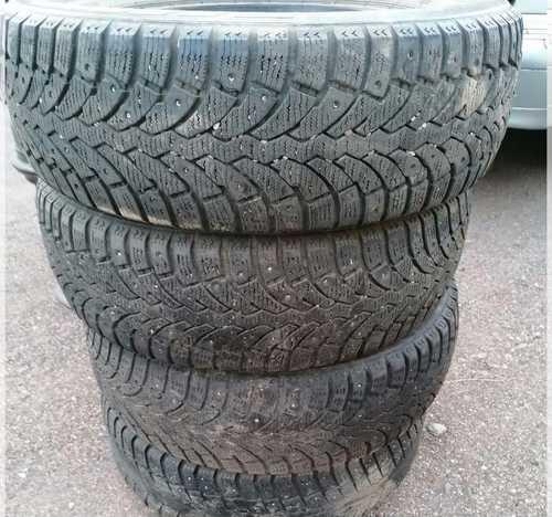 Pirelli Formula Ice 195/65 R15