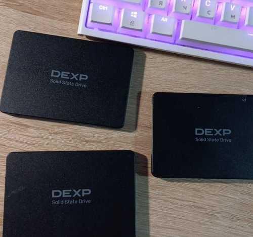 Продам SSD 2.5 SATA III dexp 128Гб