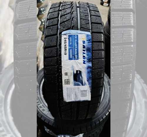 Sailun Ice Blazer Arctic EVO 245/45 R19 102V