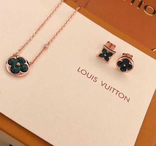 Серьги золотые Louis Vuitton