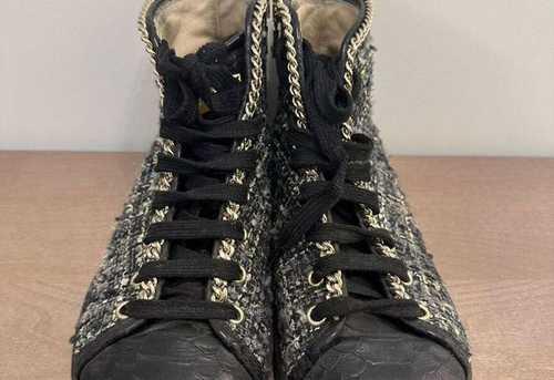 Женские ботинки и кроссовки, 38 размер