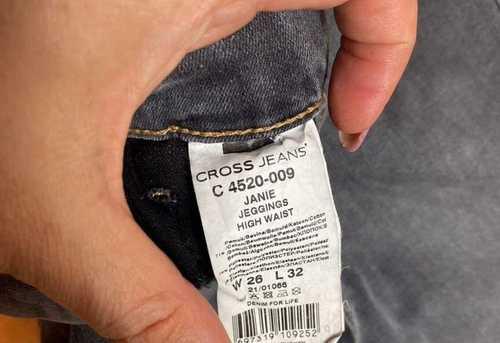 Джинсы скини 26 р. Cross Jeans