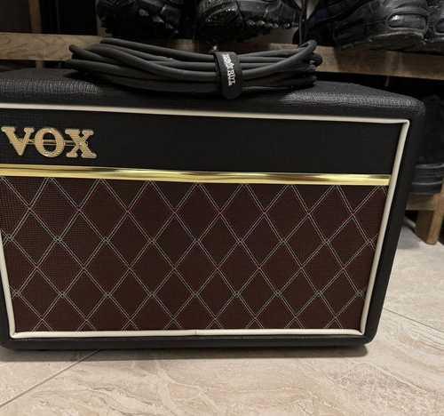 Комбоусилитель Vox V9106 pathfinder 10