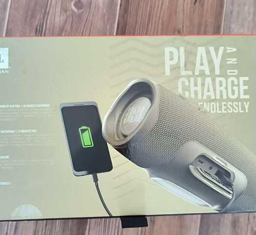 Музыкальная колонка с блютузом jbl change 4