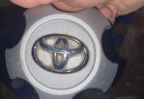 Колпак на Toyota Rav 4