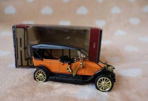 Модель автомобиля 1:43 Руссо-балт