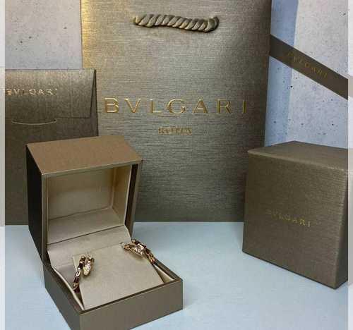 Bulgari кольцо розовоe золотo