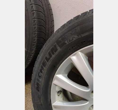 Michelin Latitude X-Ice 2 225/65 R17 95