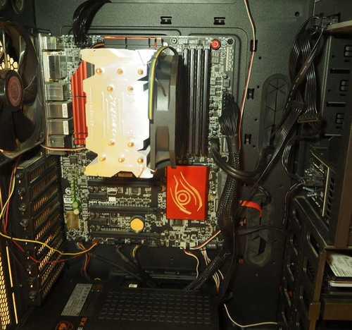 Компьютер с Intel Core i7 4770K и 32GB RAM