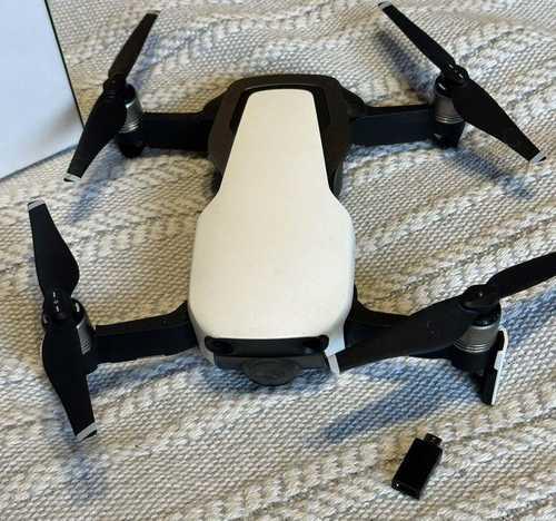 Квадрокоптер dji мавик mavic air