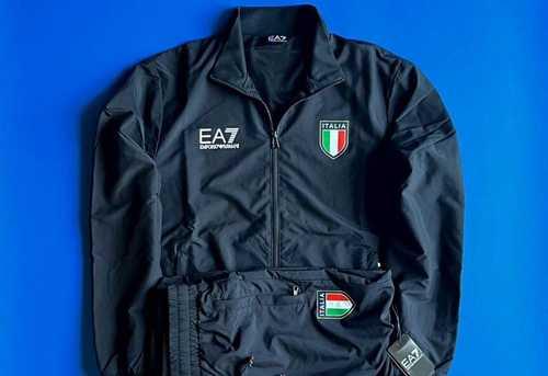 Спортивный костюм Emporio Armani сборной Италии