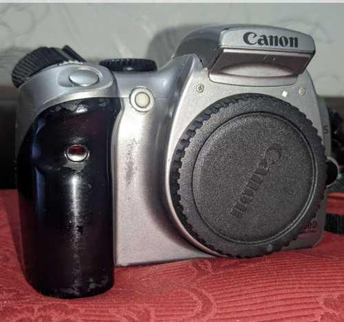 Зеркальный Canon 300d