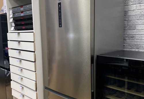 Новый холодильник 70см Haier A4F742CMG