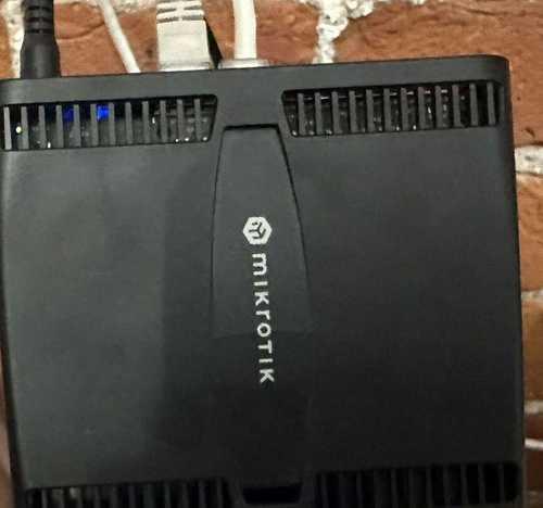 Роутер mikrotik hap ax2