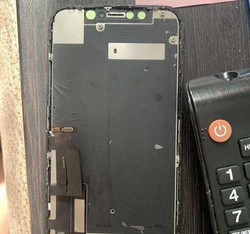 Экран iPhone XR