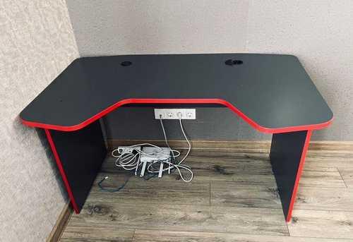 Компьютерный стол, компьютерное кресло