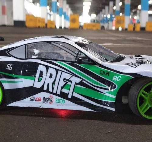 Maшинкa на радиоуправлении Drift GTS на пультe ру