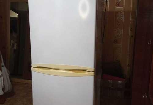 Нерабочий холодильник LG