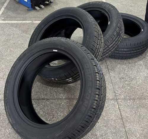 Roadstone N'Fera RU5 225/55 R18