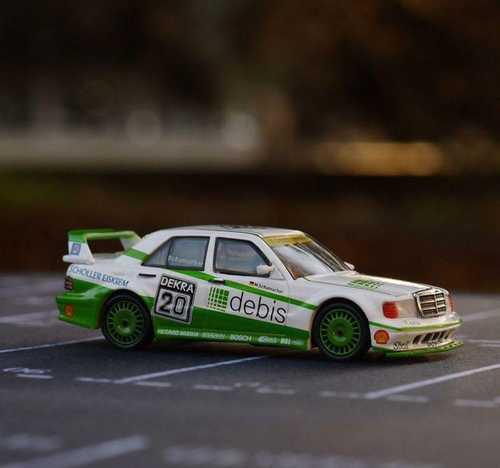 Mercedes 190e Evo (w201) Mini GT 1/64