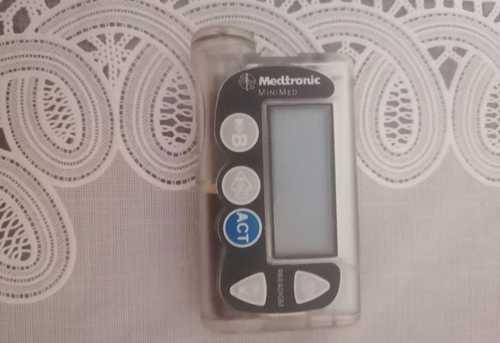 Инсулиновая помпа medtronic715