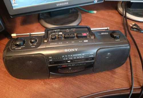Кассетный магнитофон Sony SFC-E14