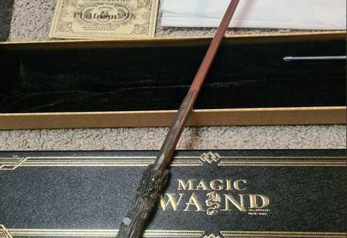 Волшебная палочка Гарри Поттера с огнем