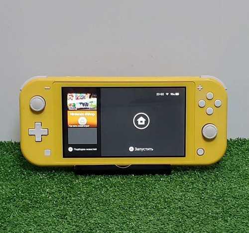 Приставка Nintendo Switch Lite 32гб (T21016)