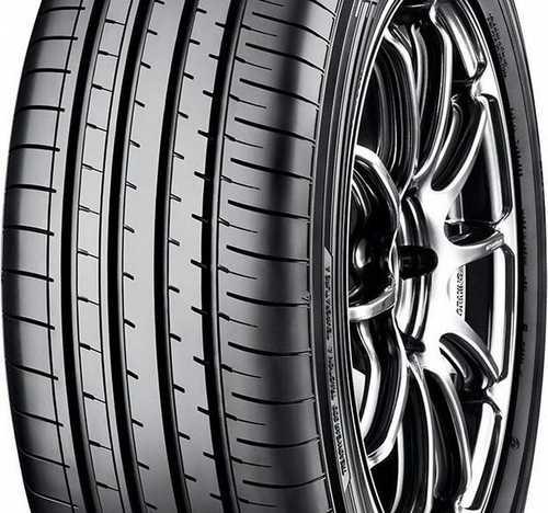 Yokohama BluEarth-XT AE61 215/60 R17