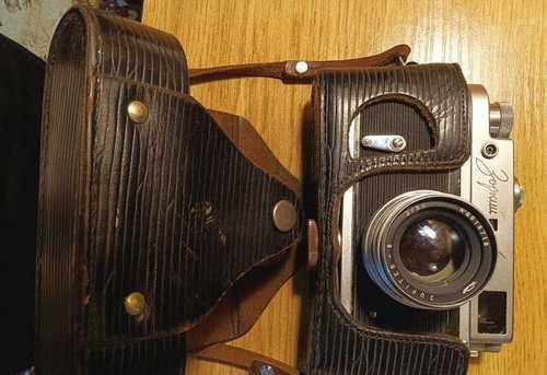 Пленочный фотоаппарат Зенит-4