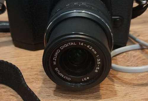 Безеркальный фотоаппарат Olimpus e-m 10