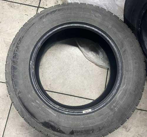 Dunlop Graspic DS3 215/65 R16 98T