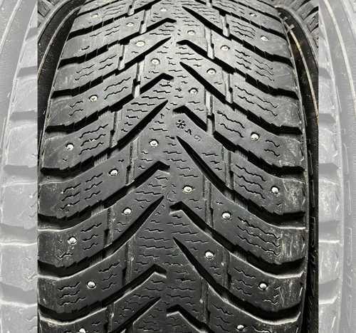 Nokian Tyres Hakkapeliitta 8 235/65 R17