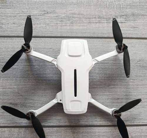 Квадрокоптер femi x8 mini v2