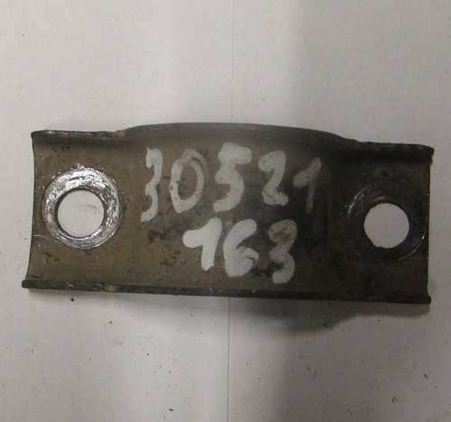 Скоба заднего стабилизатора W163