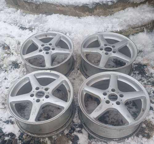 Литые диски r17 5x114.3 ET45 zauber