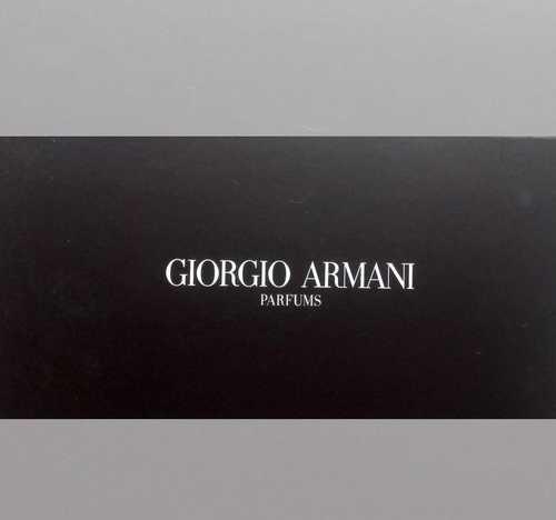 Giorgio armani футляр для макияжа